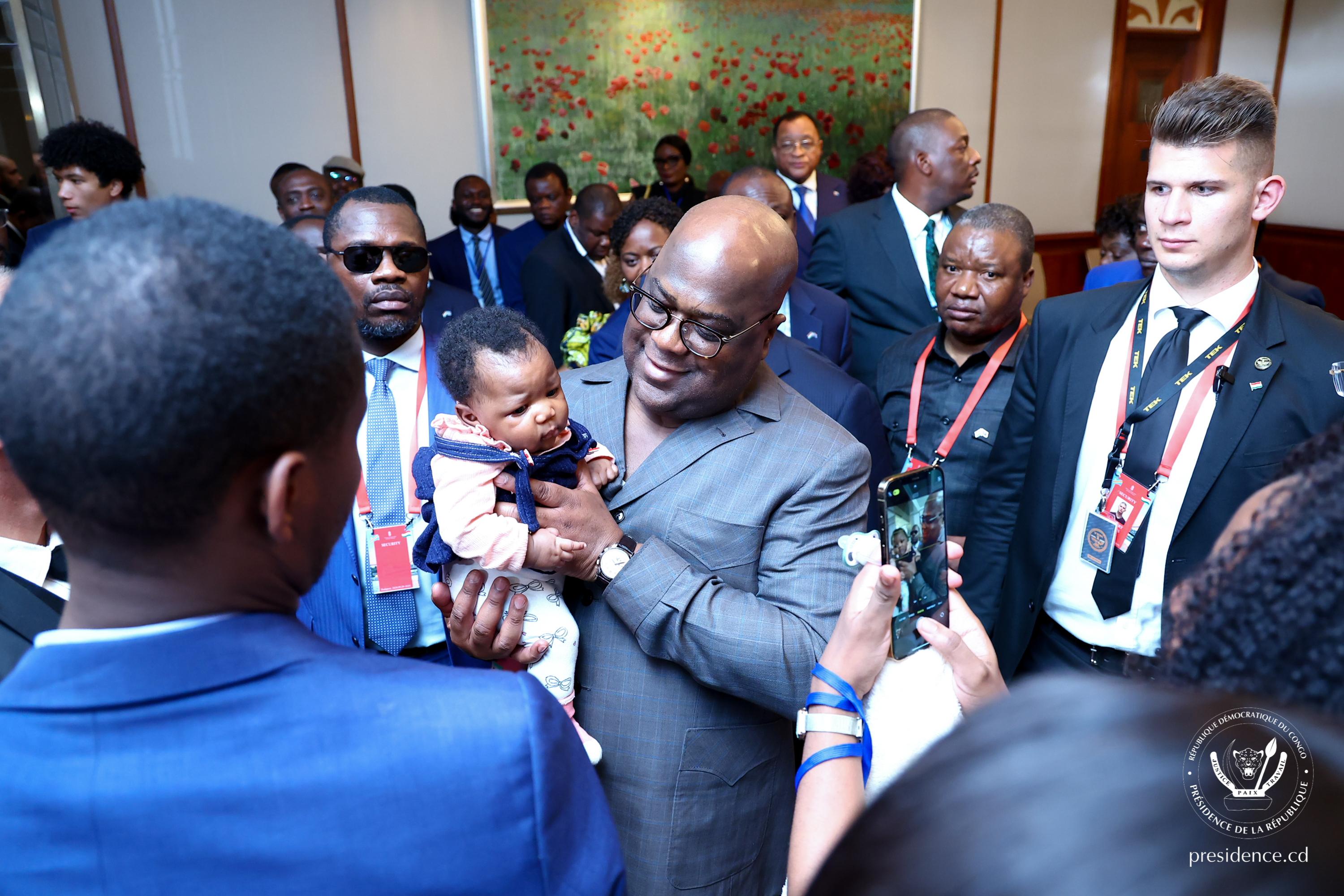 Le Président Félix Tshisekedi a achevé son séjour par une visite d’usine et une rencontre avec ...